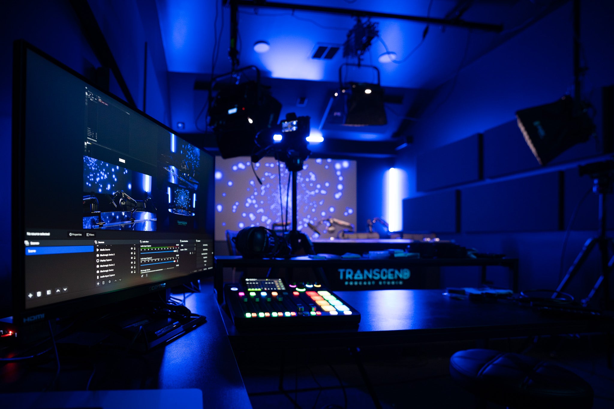 From Amateur to Pro: 8 Reasons to Record in a Professional Podcast Stu ...